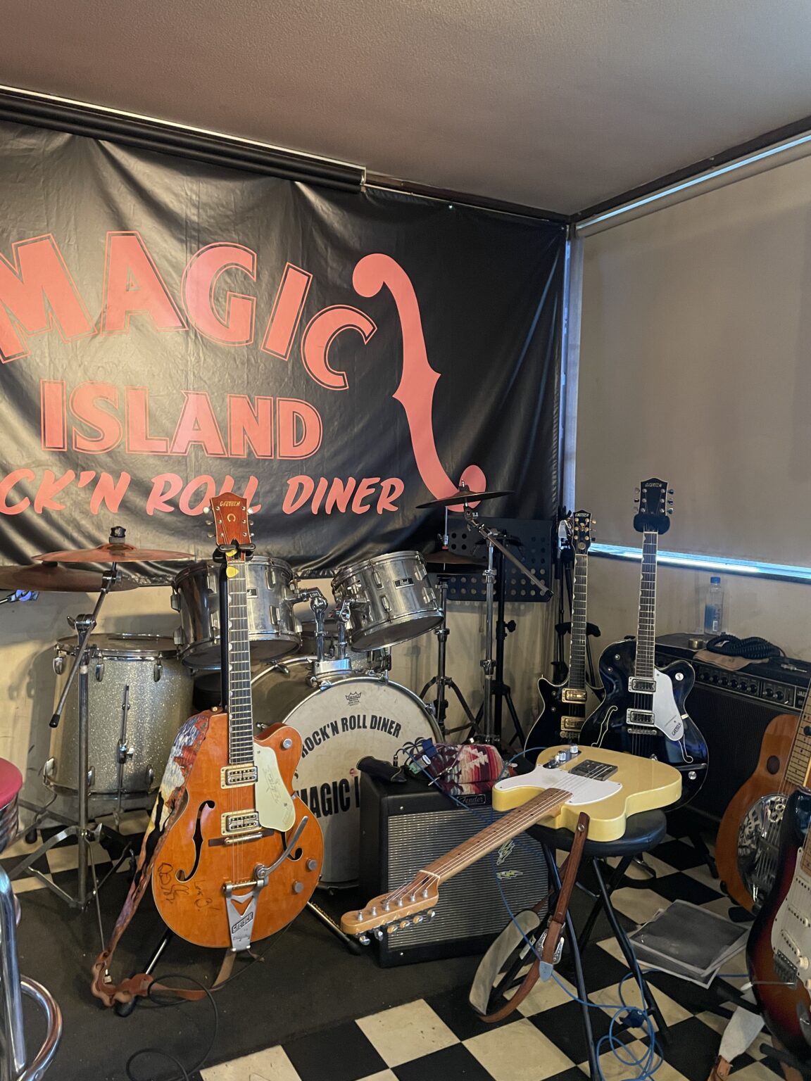 マジックアイランド | Chie59.com ホリグチチエ オフィシャルサイト